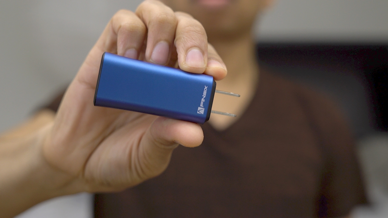 Hands-on with the DART-C - the world's smallest laptop charger - iPhone ...